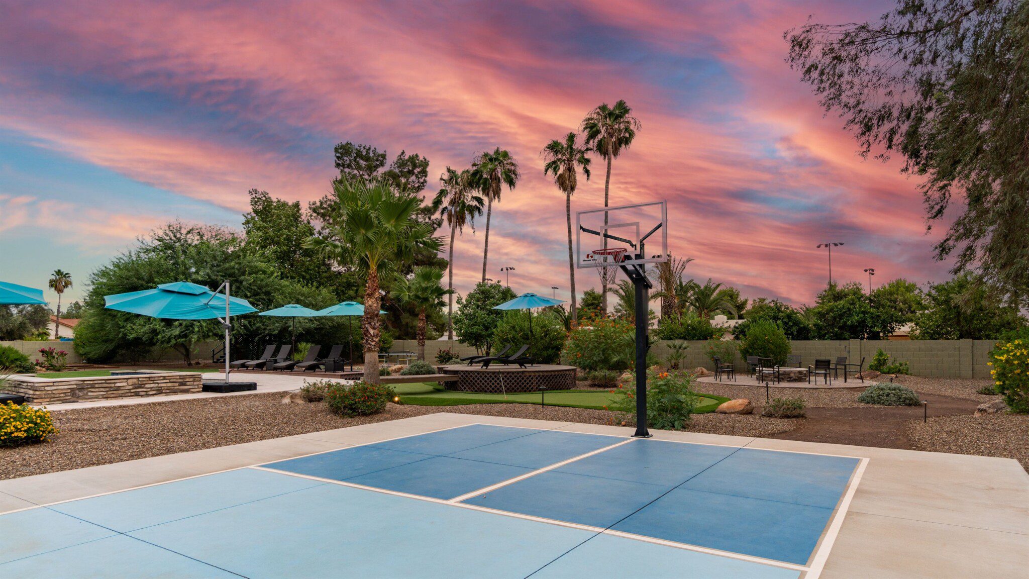 Resort Yard w/ Pickleball & Salt Water Pool! - Modern Retreats